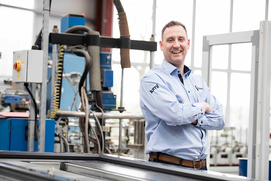 Apeer outlines significant machinery investment | Glass & Glazing ...