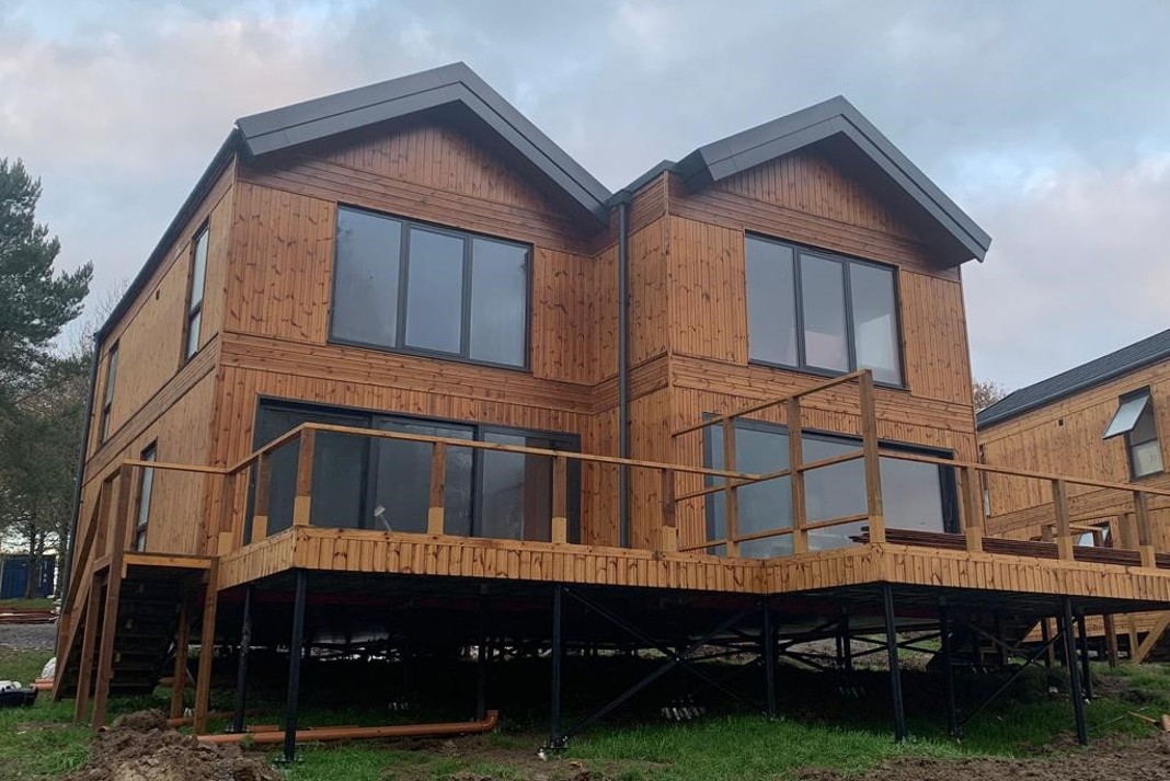 Dekko supplies £500,000 of aluminium for modular project | Installations